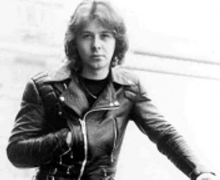 Zona Rock Dan Metal : DOUG SAMPSON