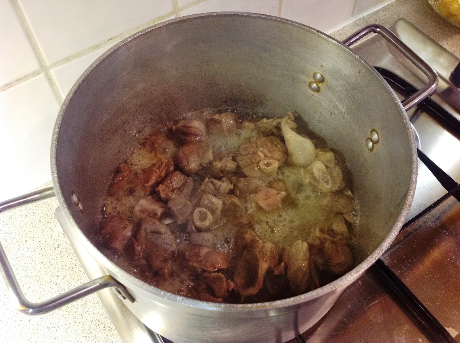 This Muslim Girl Bakes: Cauliflower Lamb Curry - Gobi Gosht