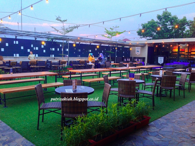 Level02 Rooftop Medan | Jelajah Cafe & Resto