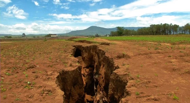 A huge crack appears in Kenya and would be able to separate Africa in two