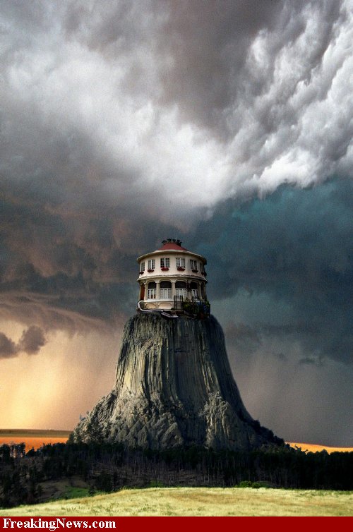 HORROR WORLD: DEVIL HOUSE (REAL)