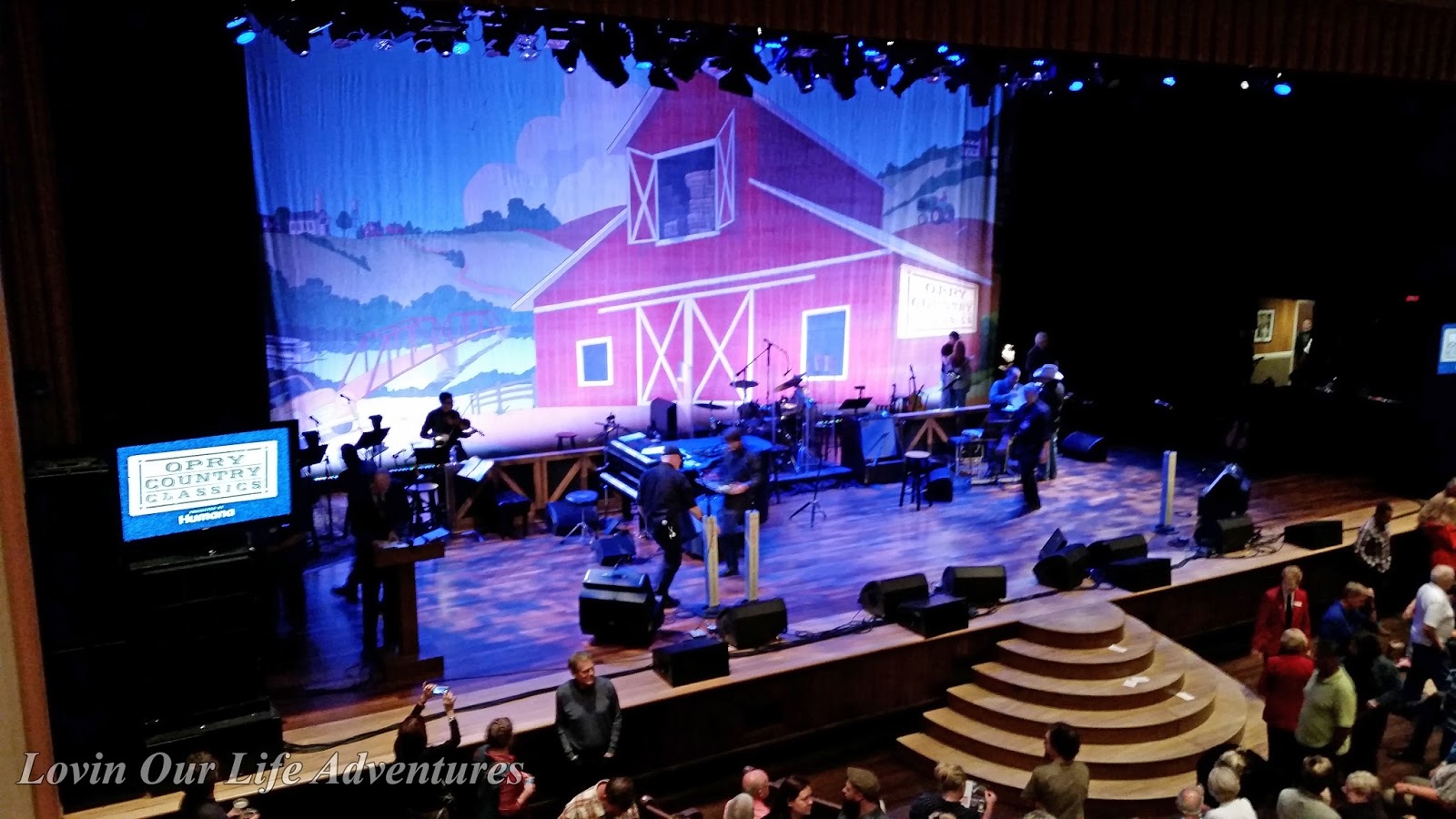 Lovin-Our-Life Adventures: Grand Ole Opry (Ryman Auditorium)