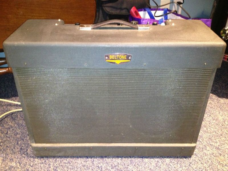 Canadian Vintage Guitar Hunt: Vintage BELTONE AP-22 Tube Amp