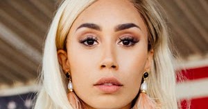 EL LOOK DE EVA GUTOWSKI