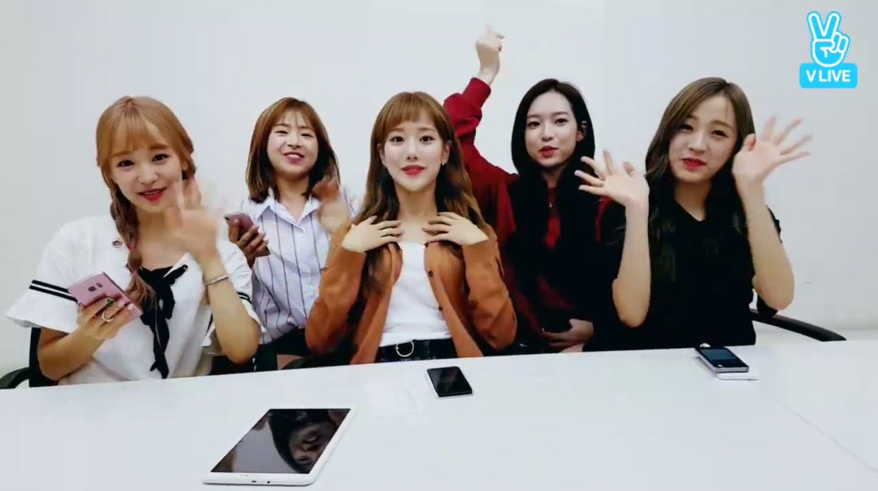 APRIL、新アルバム「eternity」予告イメージに”隠し文字”があると話題に ...「手を握って」タイトル曲の題名？ ~ All ...