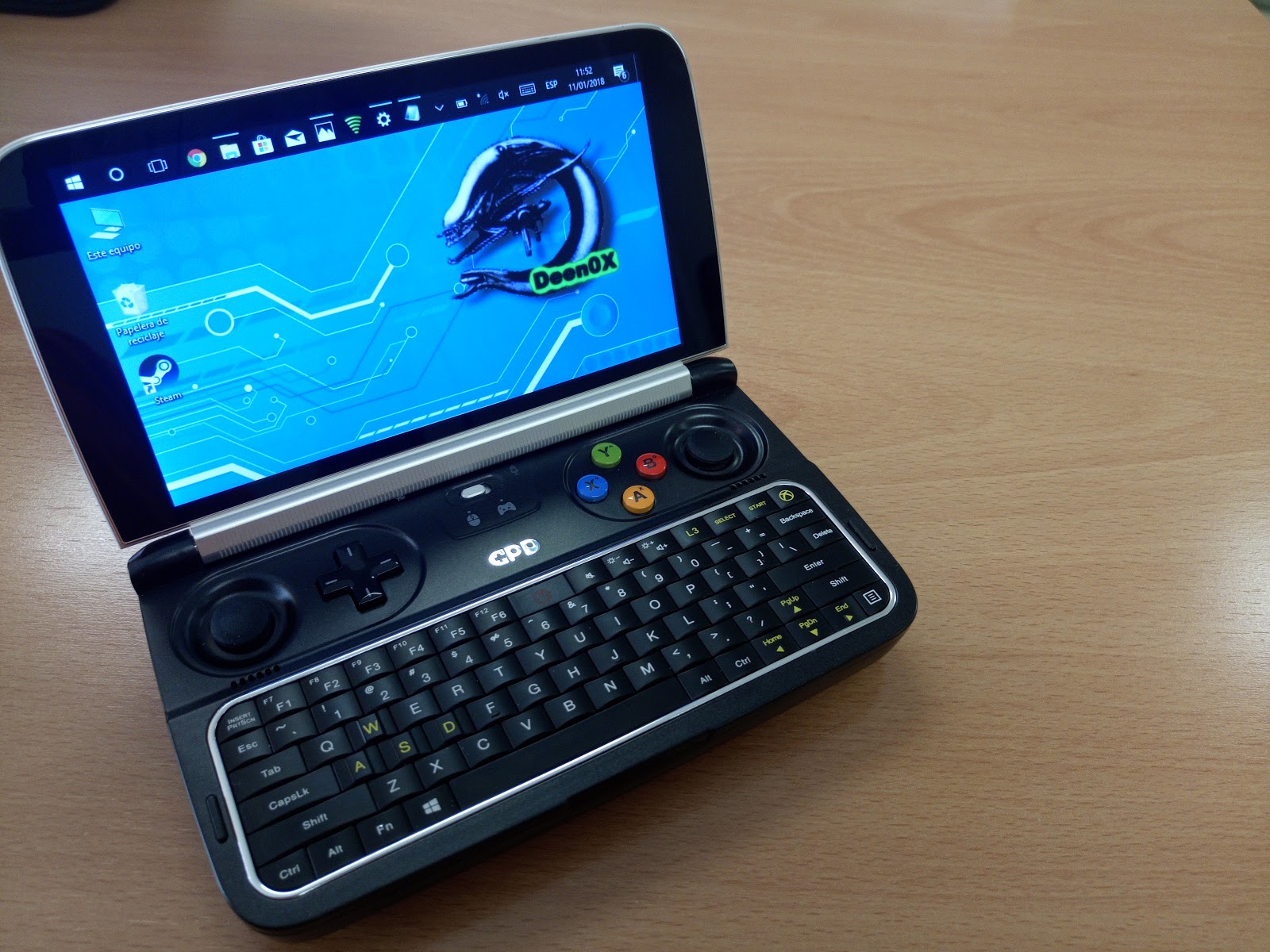 Deen0X's Reviews: GPD-WIN2. Pruebas, información, etc.