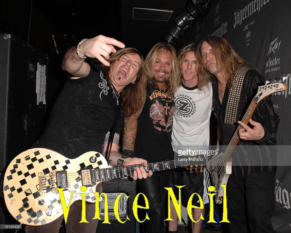 Zona Rock Dan Metal : DANA STRUM