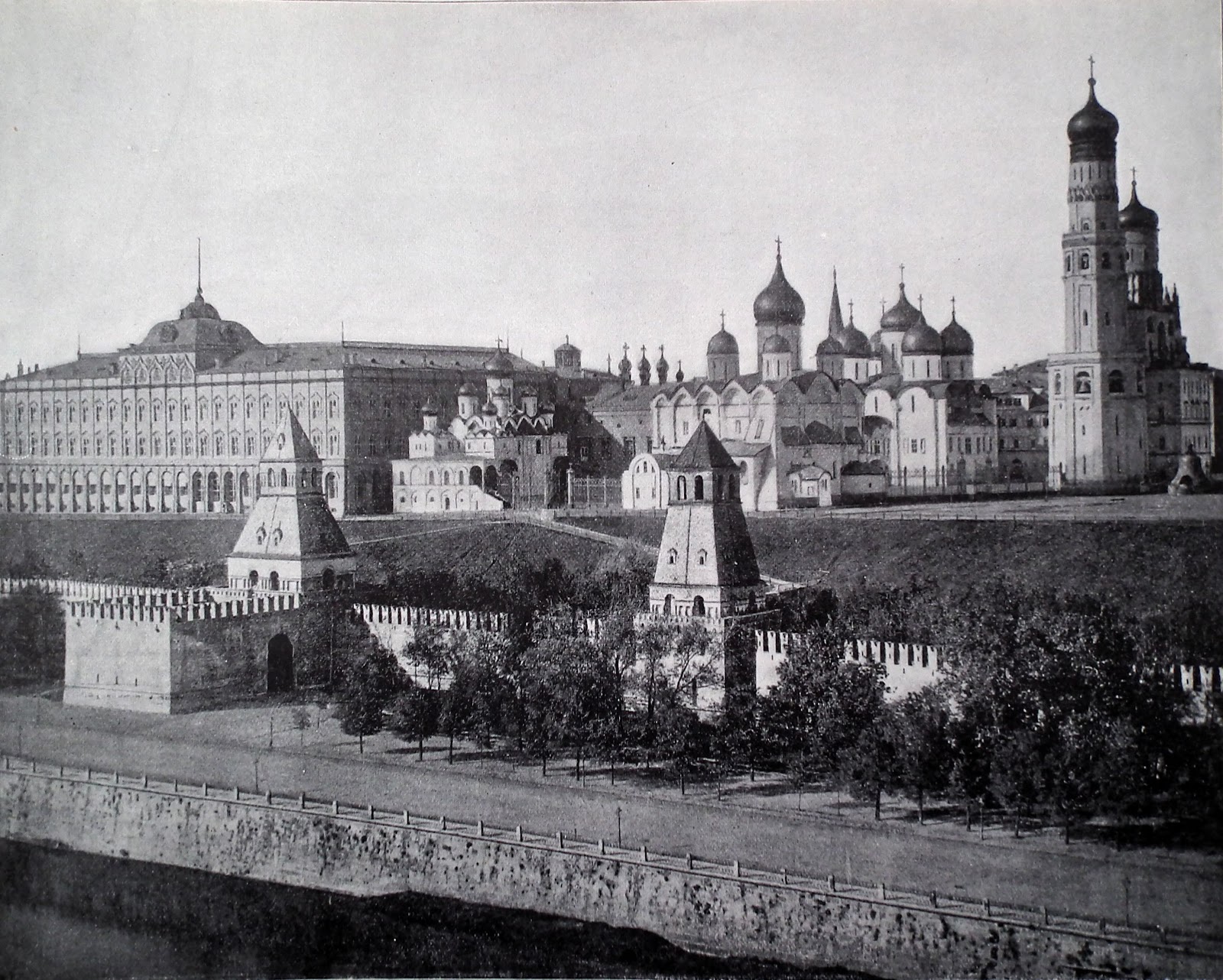 The Things I Enjoy: The Moscow Kremlin in the 1880s