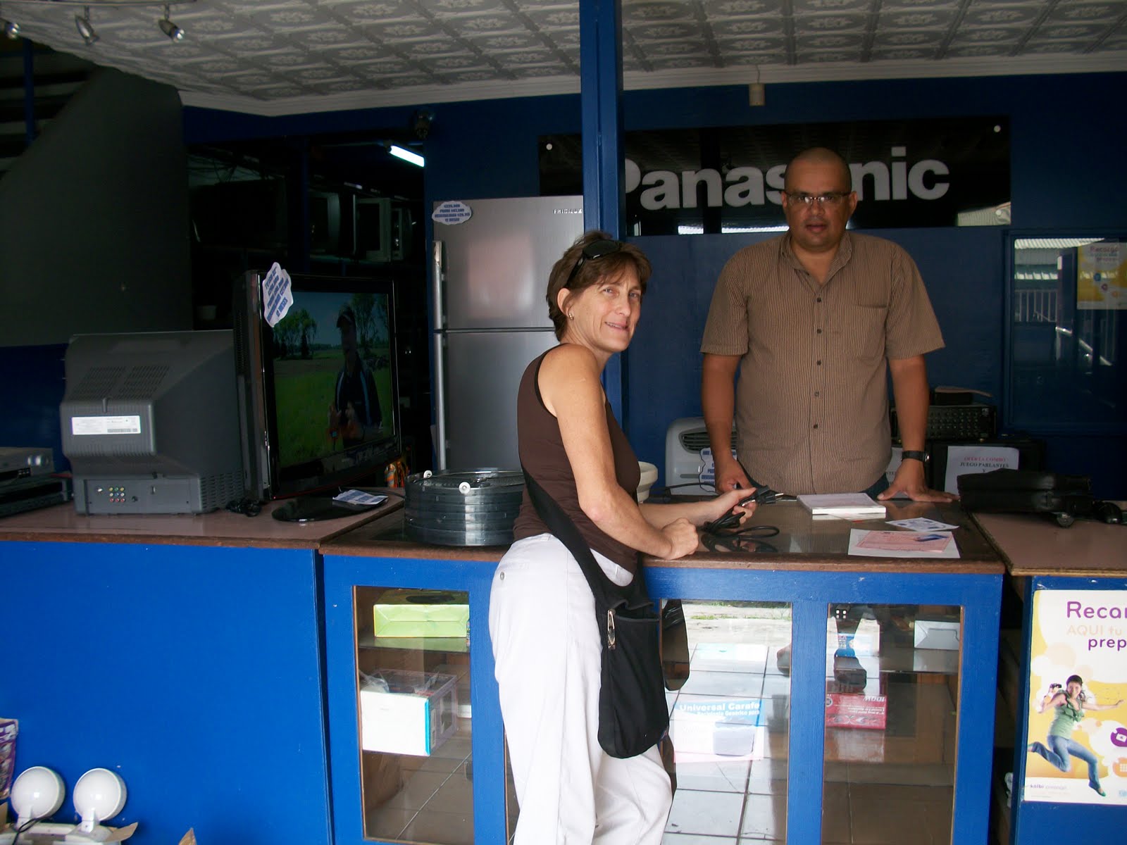 LIVING LIFE IN COSTA RICA blog: SERVICIOS ELECTRONICAS "DIAZ ...