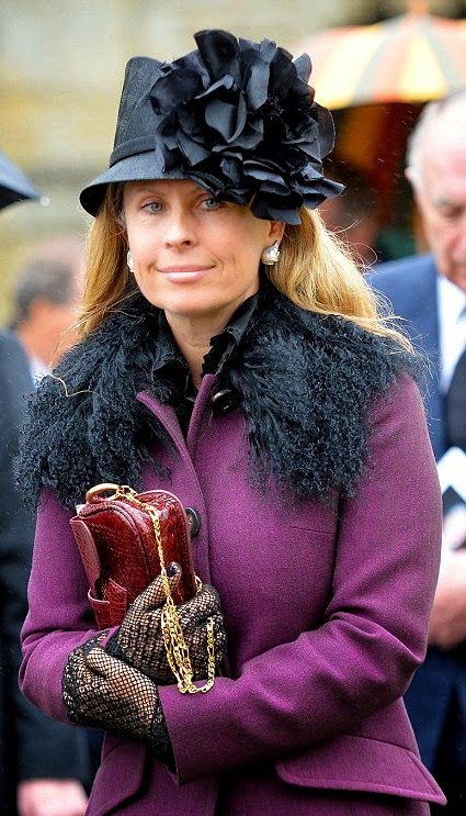 Royalty & Pomp: THE LADY