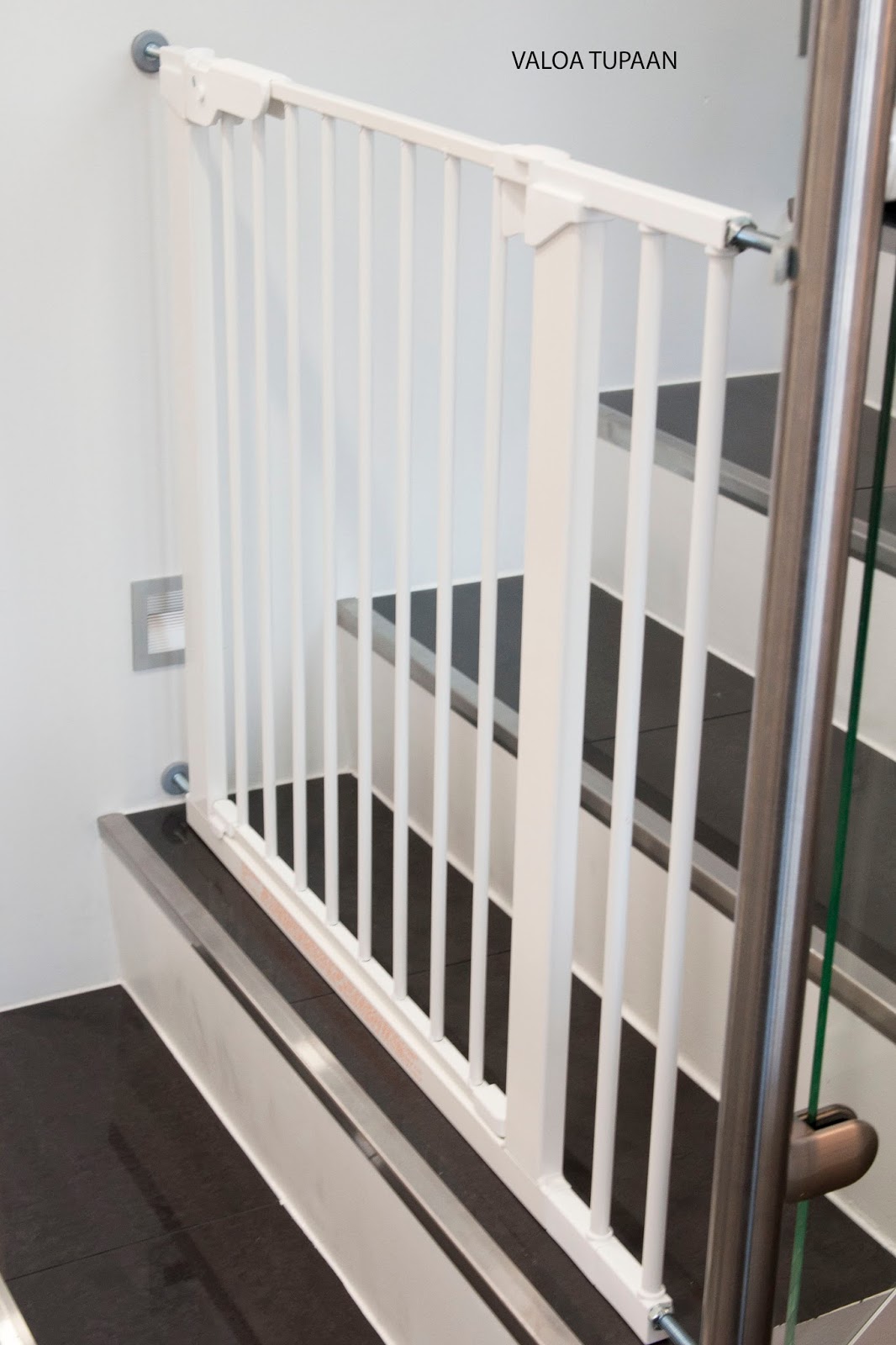 Turvaportti portaisiin