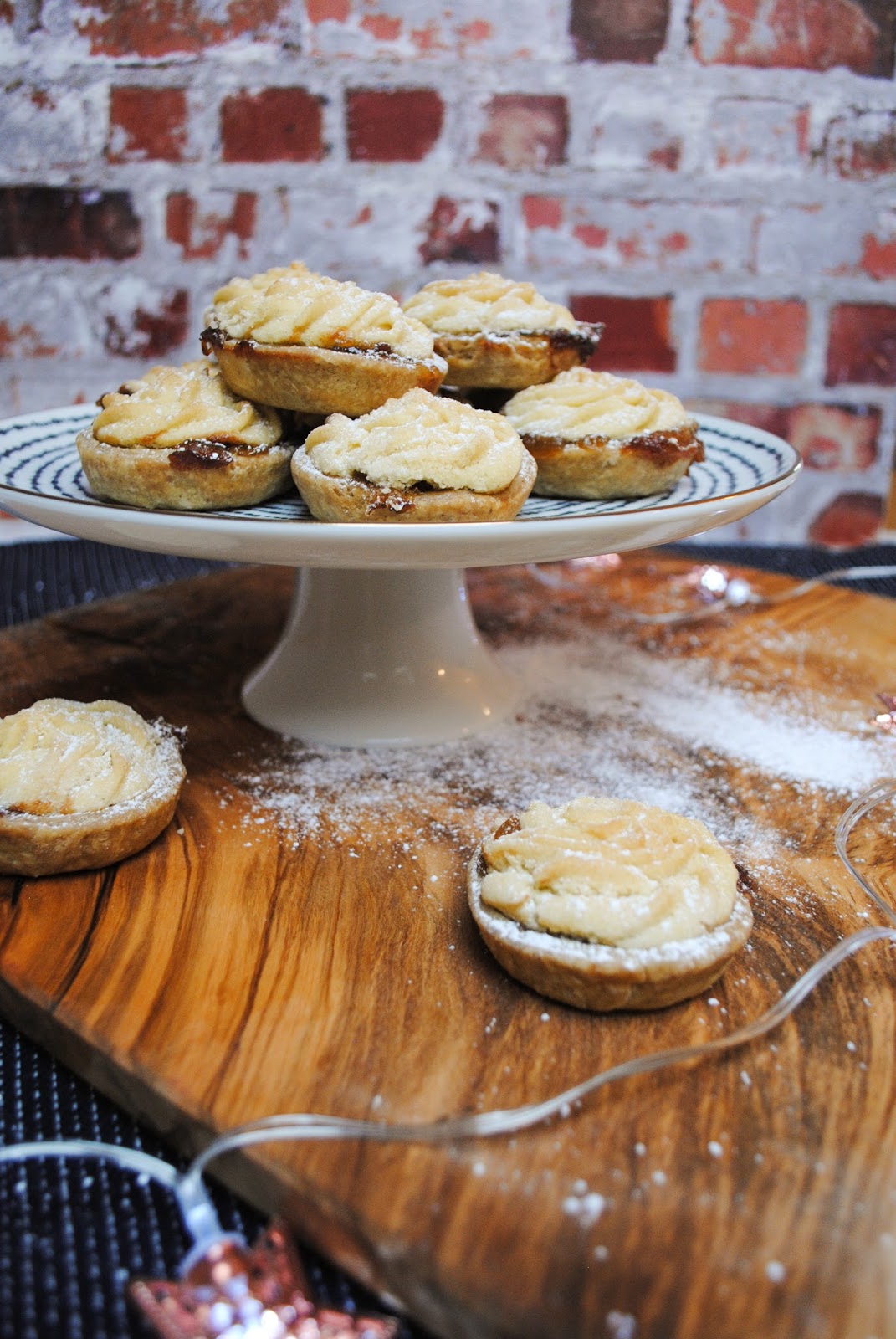 Sharkett Sisters: VIENNESE WHIRL MINCE PIES