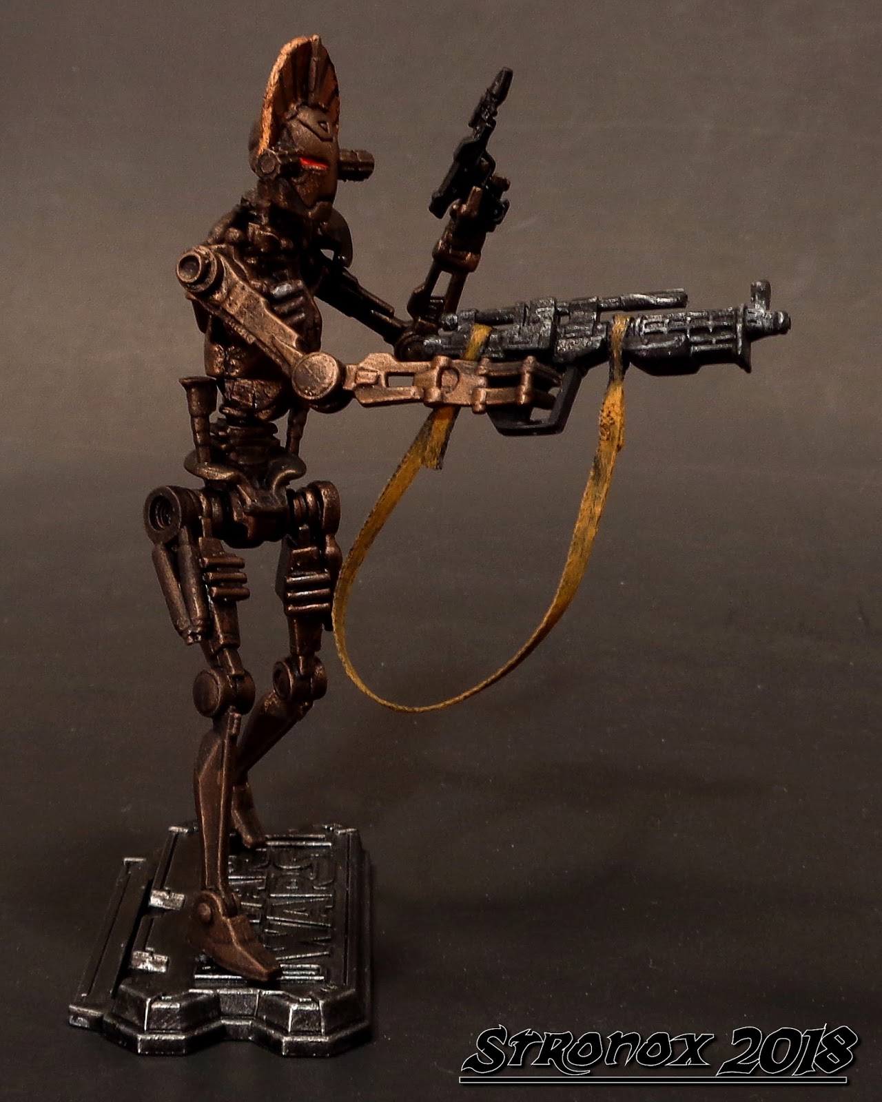 Stronox Custom Figures: Star Wars: C-21 Highsinger