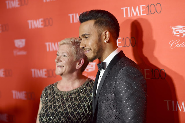 Conoce a la Madre detras del piloto: Lewis Hamilton