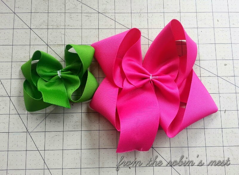 From The Robin's Nest: Bow Tutorial