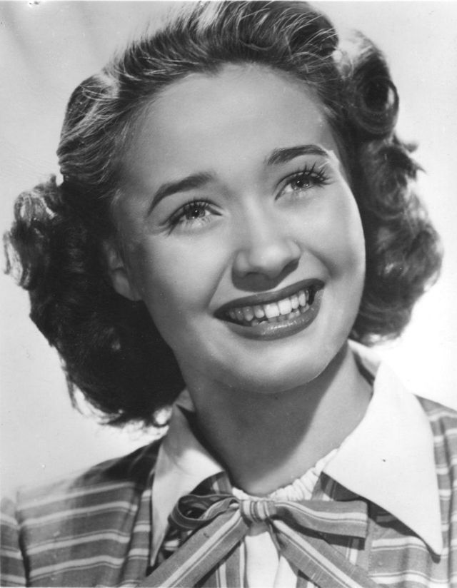 Beautiful Photos of Jane Powell in the 1940s ~ Vintage Everyday