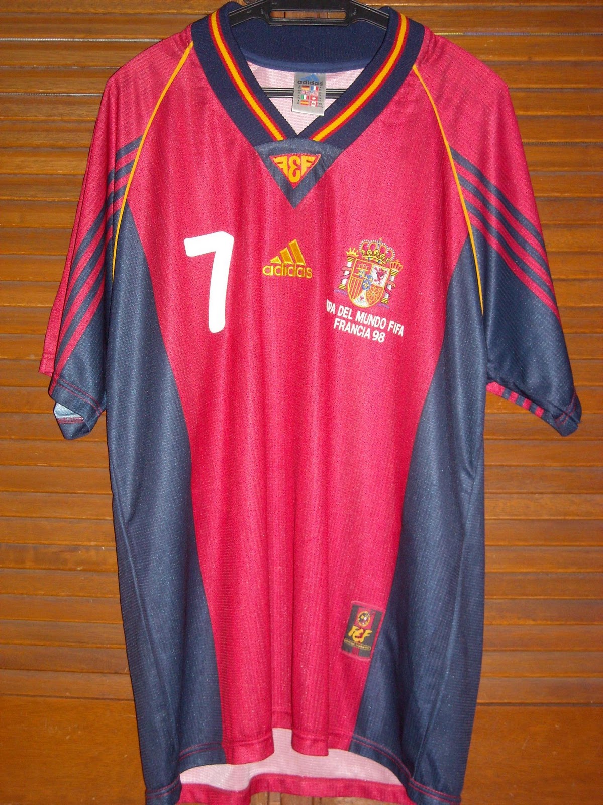 Jersi Bolasepak - Football Jerseys: Spain Home 1998 Replica