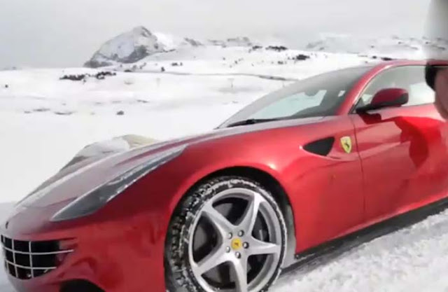 Novas fotos da Ferrari FF em testes na Espanha