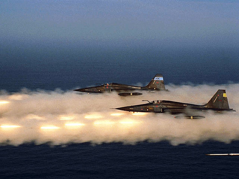 nhungdoicanh: Canadair CF-5/CF-116 Freedom Fighter