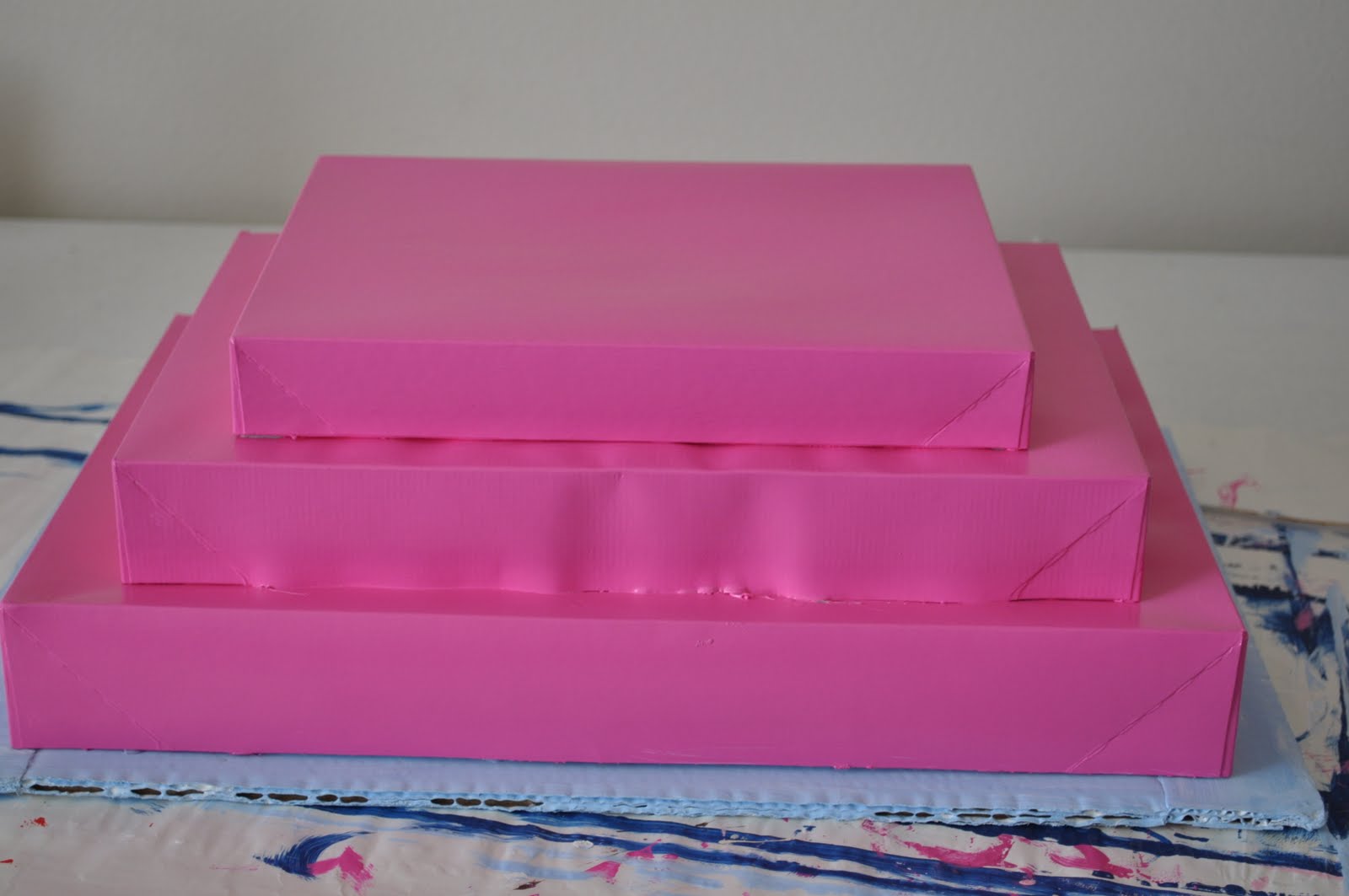 Ashby Family: making a fake cake