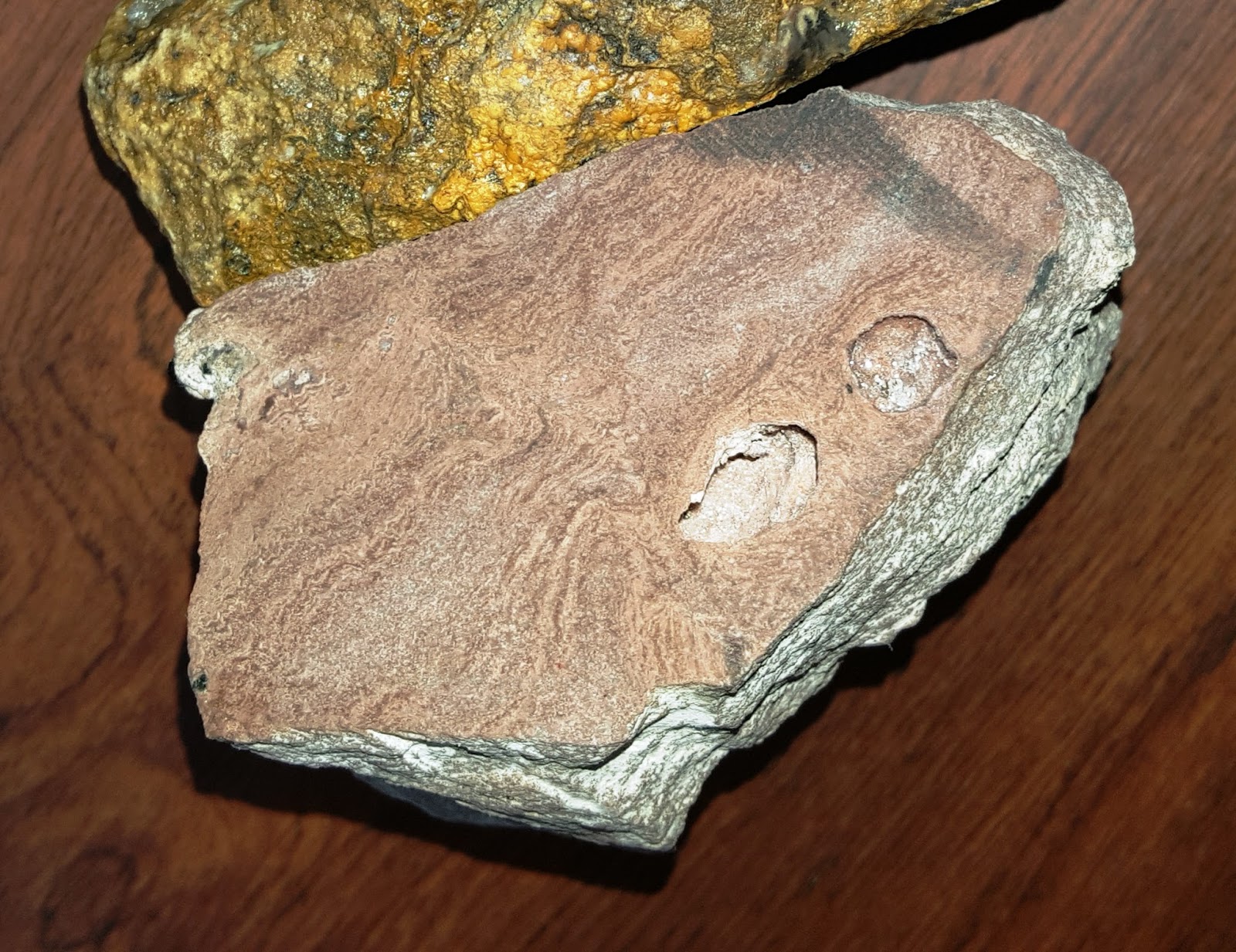 Lapidary Whisperer: VUGS - THE HOLE IN YOUR ROCK