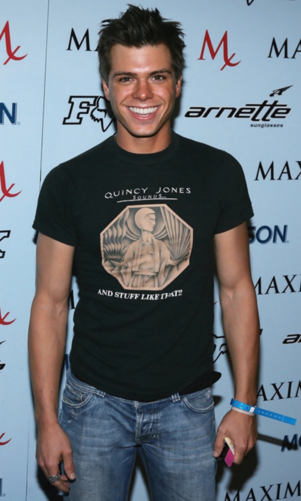 - All Natural & More: Matthew Lawrence Pics of the Day
