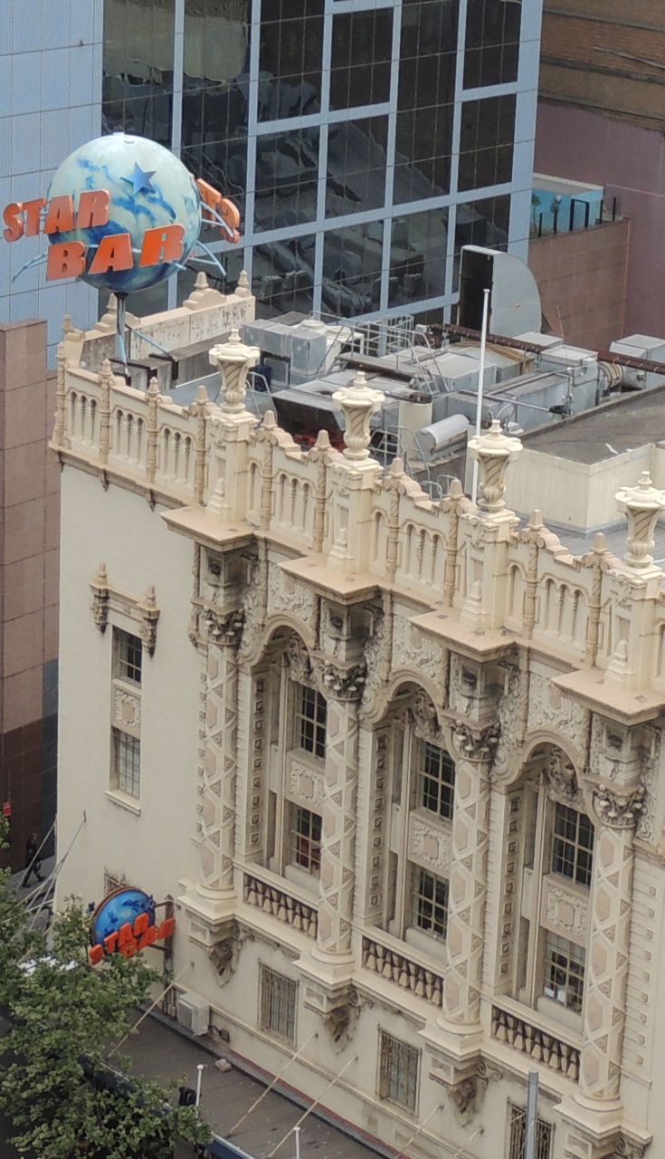 Eat Drink And Be Me: Star Bar