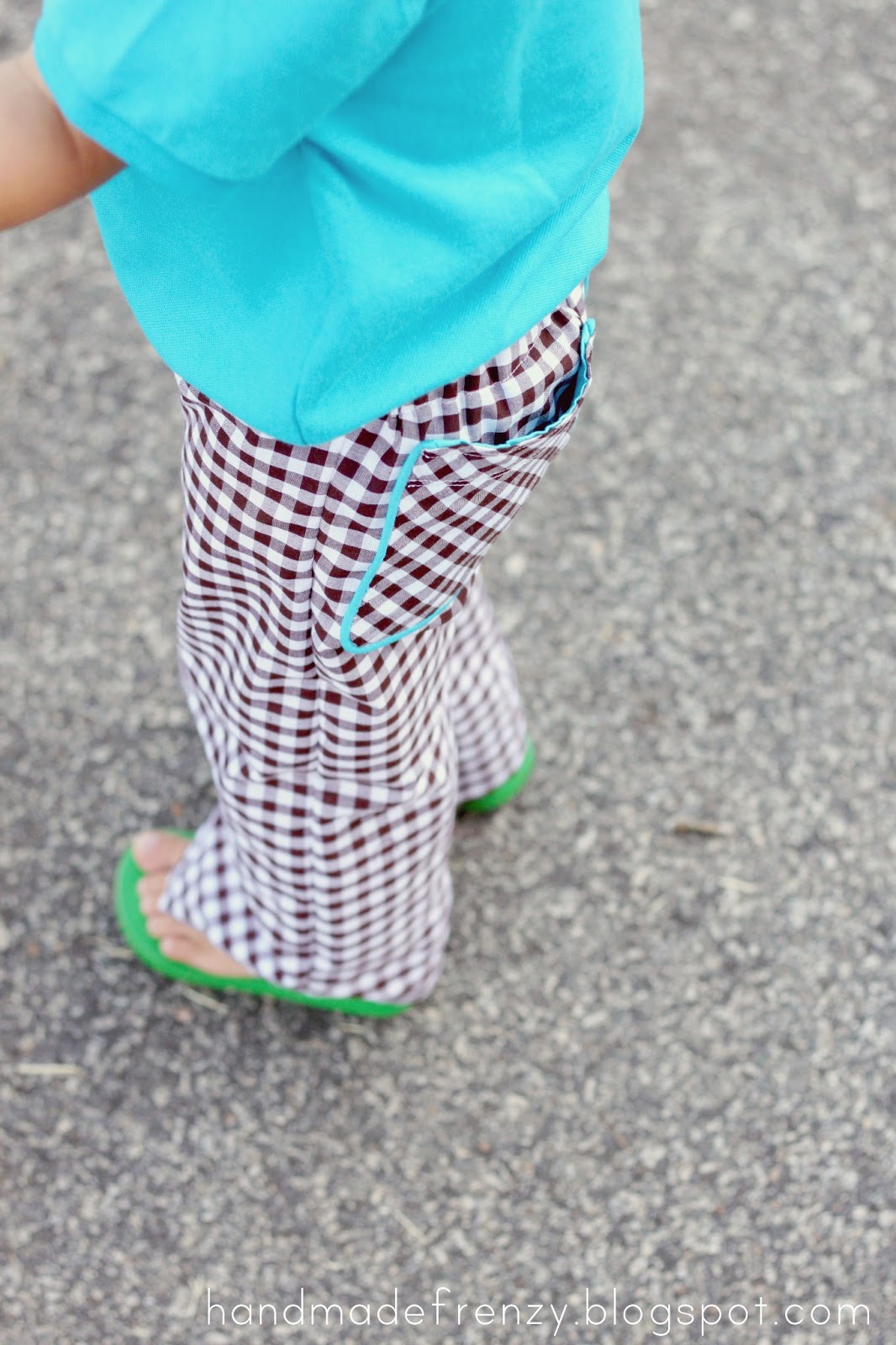 Kid Pants With Piped Pockets / Handmade Frenzy