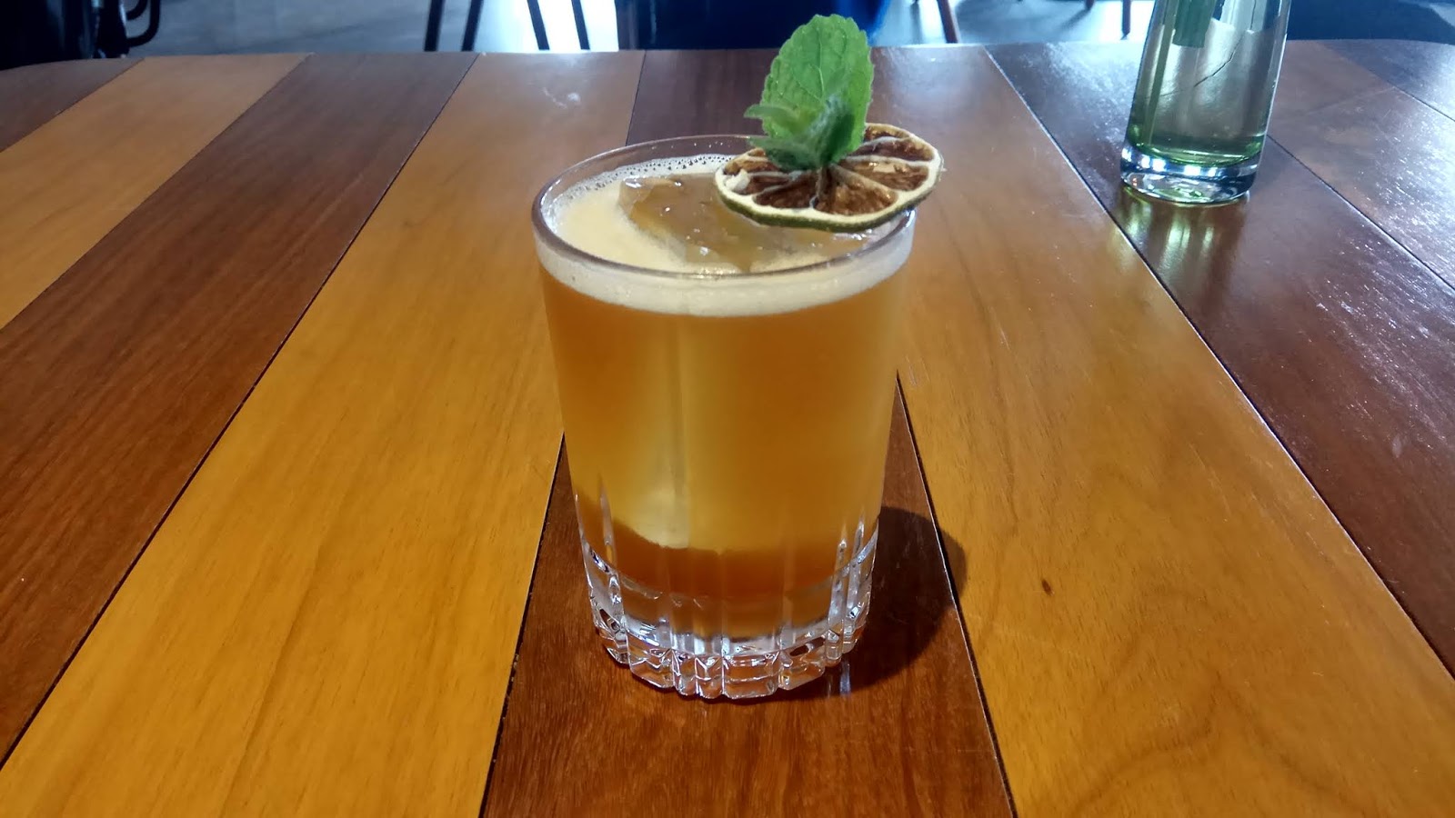 Um prato com ingredientes diferentes e muito bem feito e saboroso ...