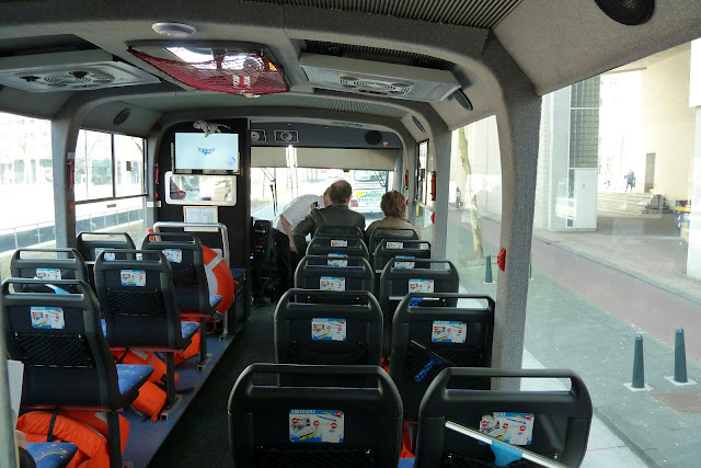 Met de Splashbus de Nieuwe Maas in: Splashbus Rotterdam