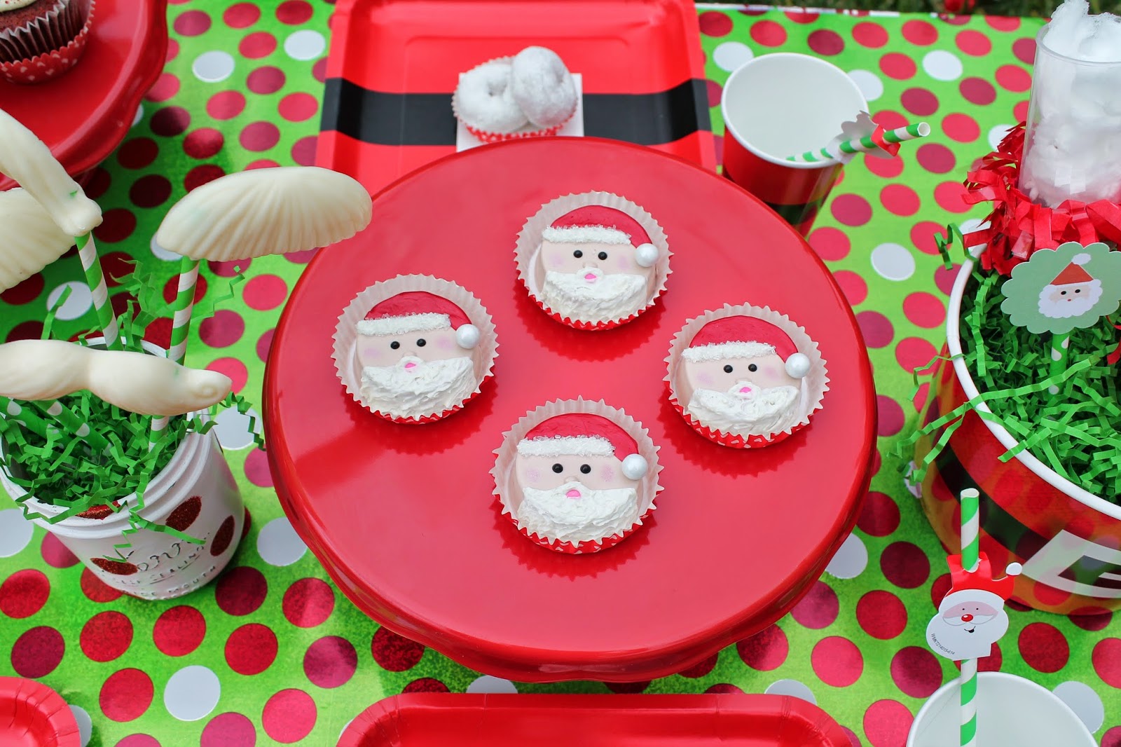 Santa Claus' Party + FREE printables! - LAURA'S little PARTY