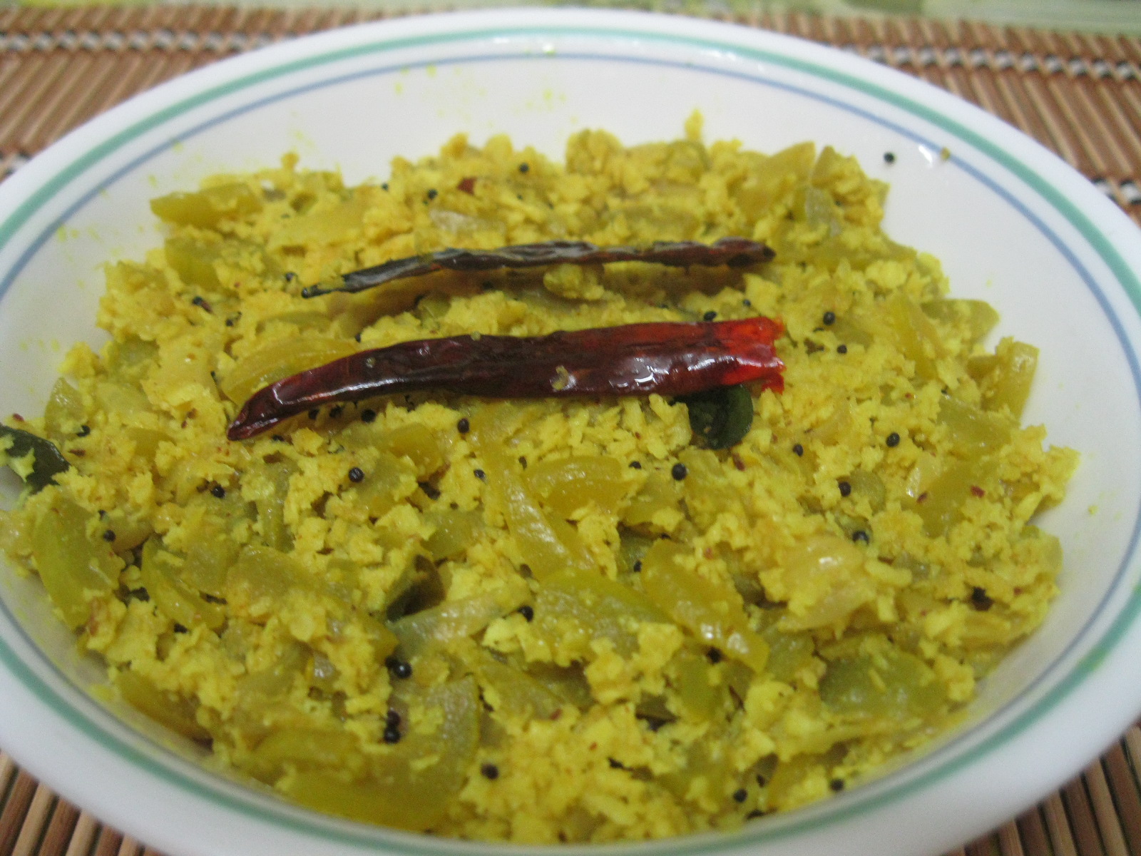 Padavalanga Thoran (Snake gourd)