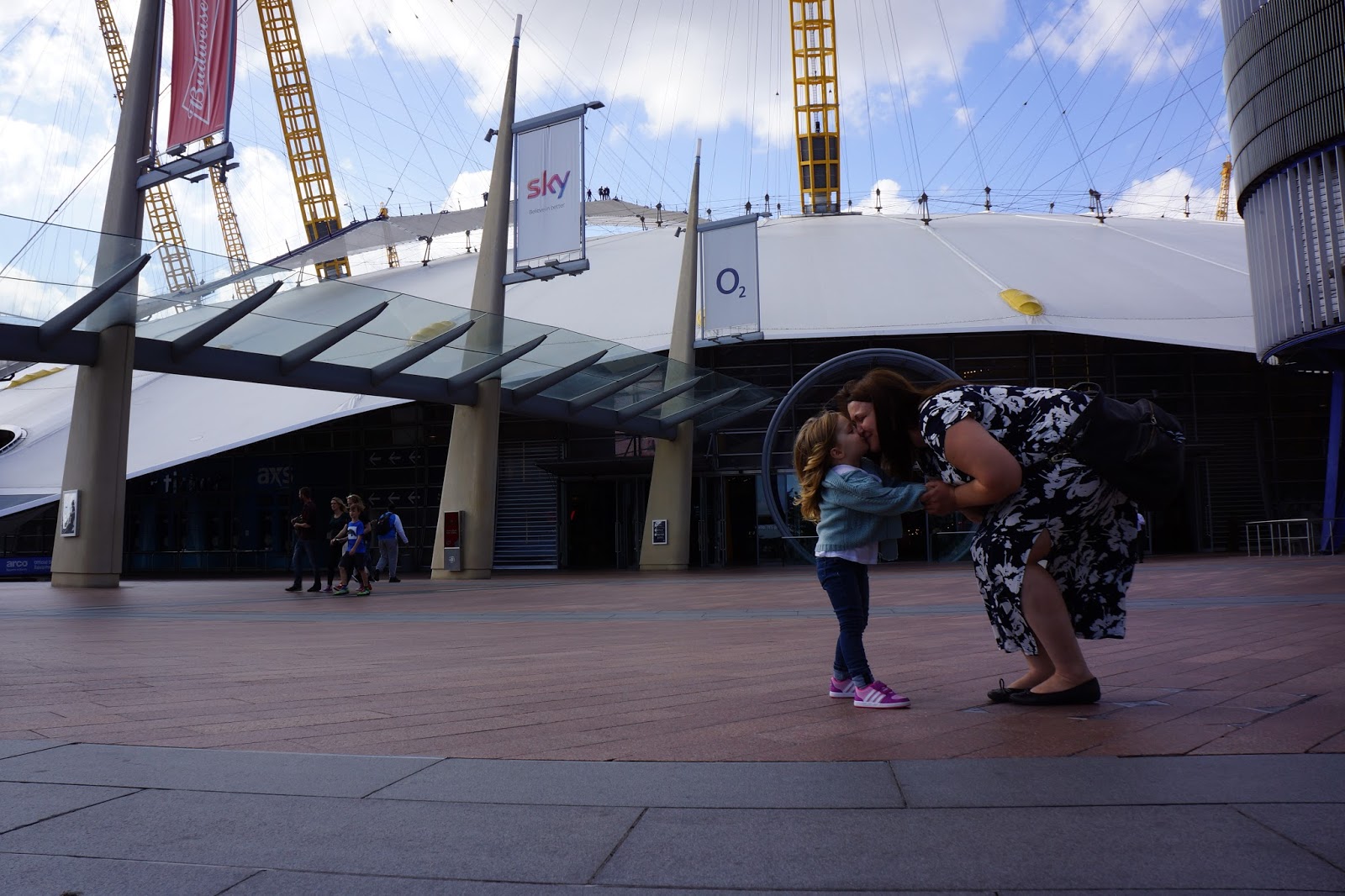 A fun and cheap family day out at The O2 | Wave to Mummy