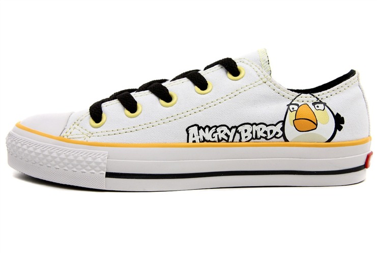 i'm SELLING this!!: Angry birds Shoes (White)