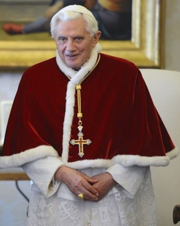 Adeste Fideles, Be Enlightened: Choir Dress, When not celebrating Mass