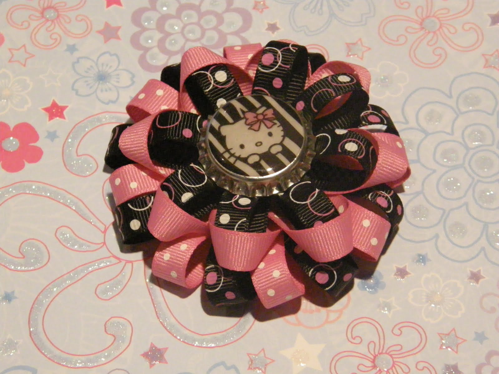 Sweet.Bee.Bowtique: Hello Kitty Bow