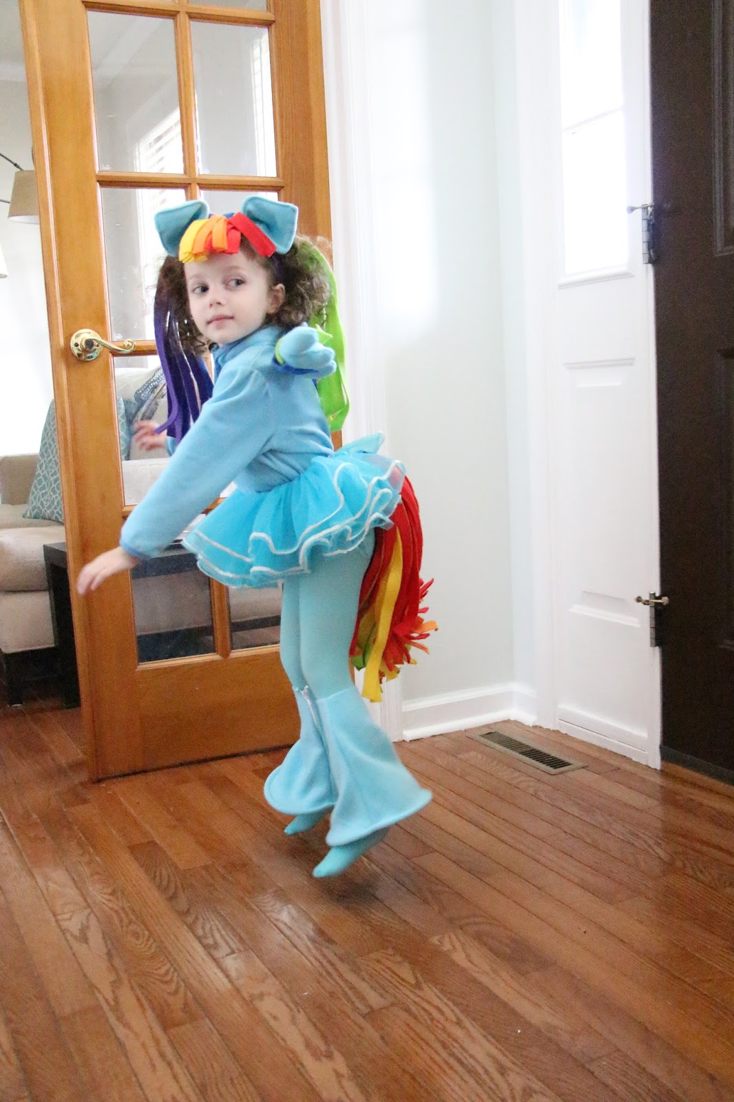 Rainbow Dash Body Paint Cosplay
