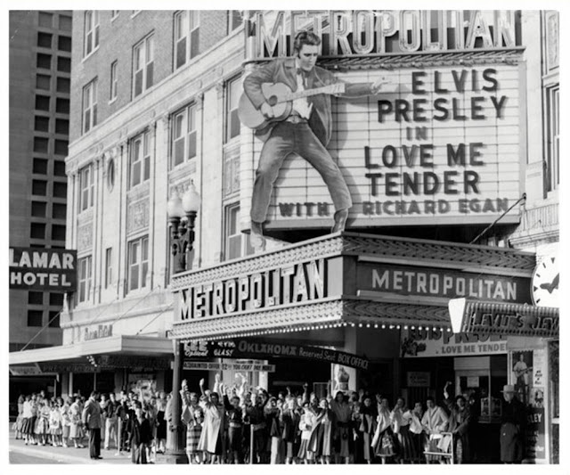 Old Photos Captured Street Scenes of Houston, Texas in the 1950s ...