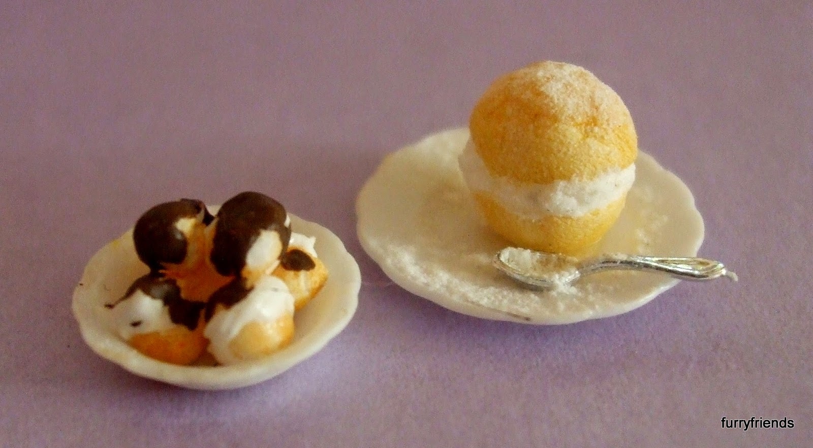 Marianne's Miniverse: Profiteroles. Mini cream puffs
