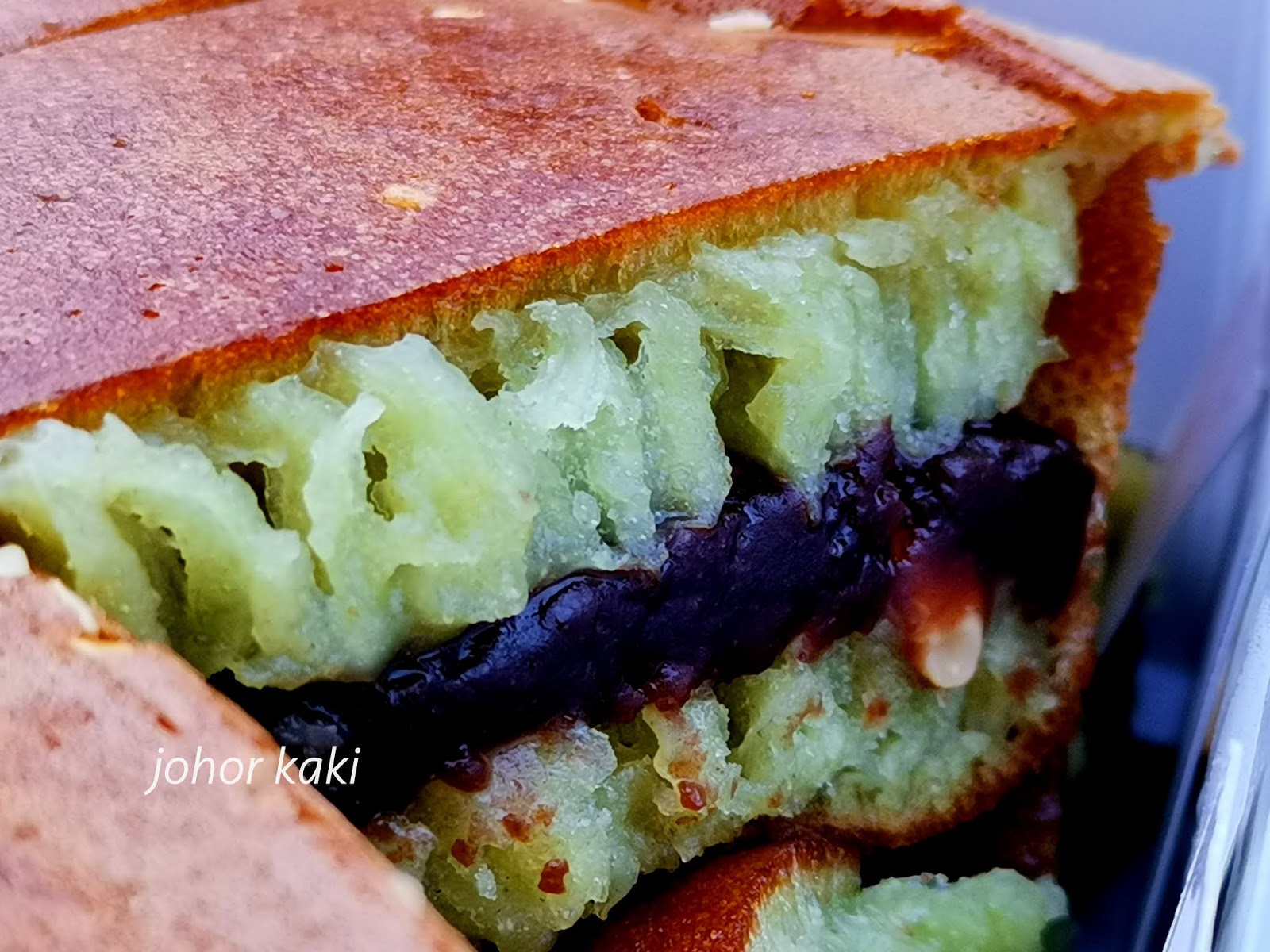 Martabak 818 in Batam. Indonesian Style Ban Chang Kueh or Apam Balik ...