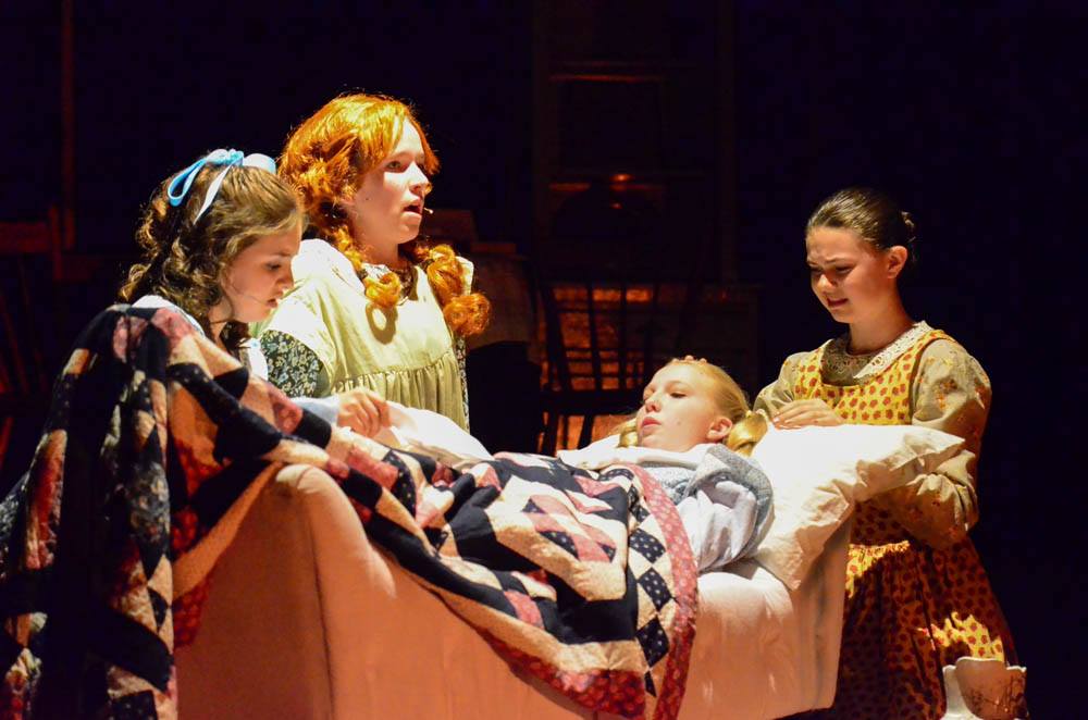 Four Little Monkeys: May 2016