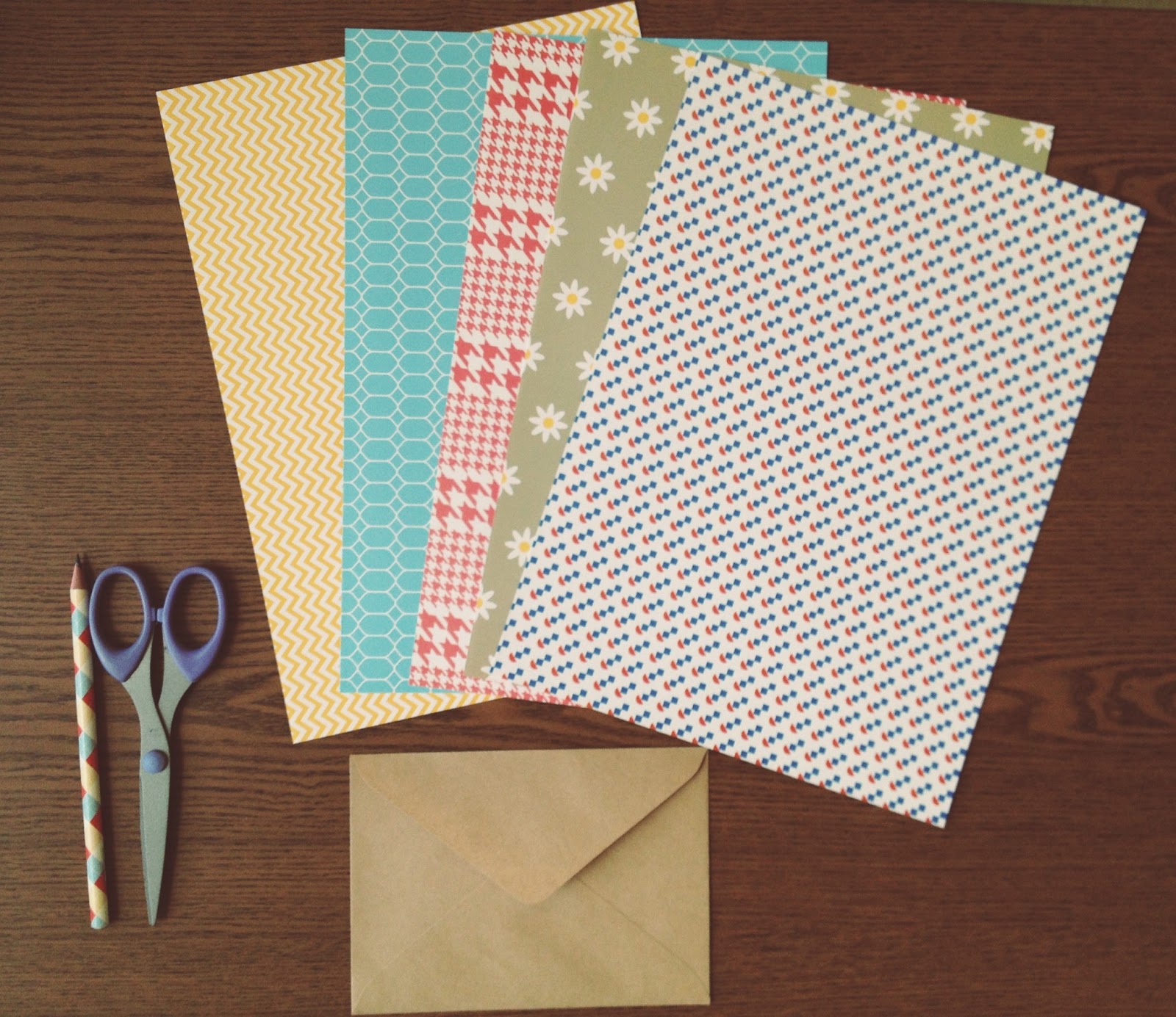 Stars in Jars: DIY// craft paper envelopes