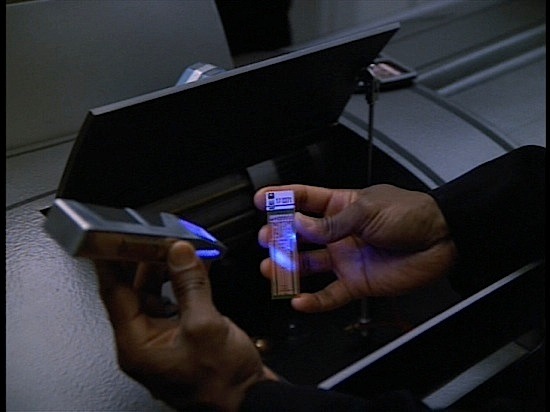 JIMSMASH ! ! !: STAR TREK ISOLINEAR CHIP USB DRIVE