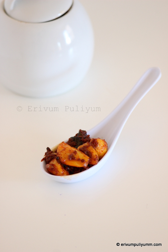 Erivum Puliyum: Veluthulli Achar | Garlic Pickle
