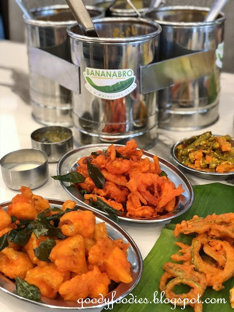 GoodyFoodies: BananaBro: Banana Leaf Rice in Berjaya Times Square, KL