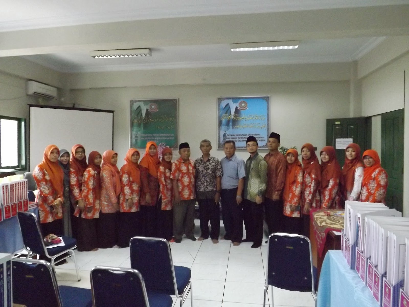 ma al hamid: logo al hamid dan kemenag