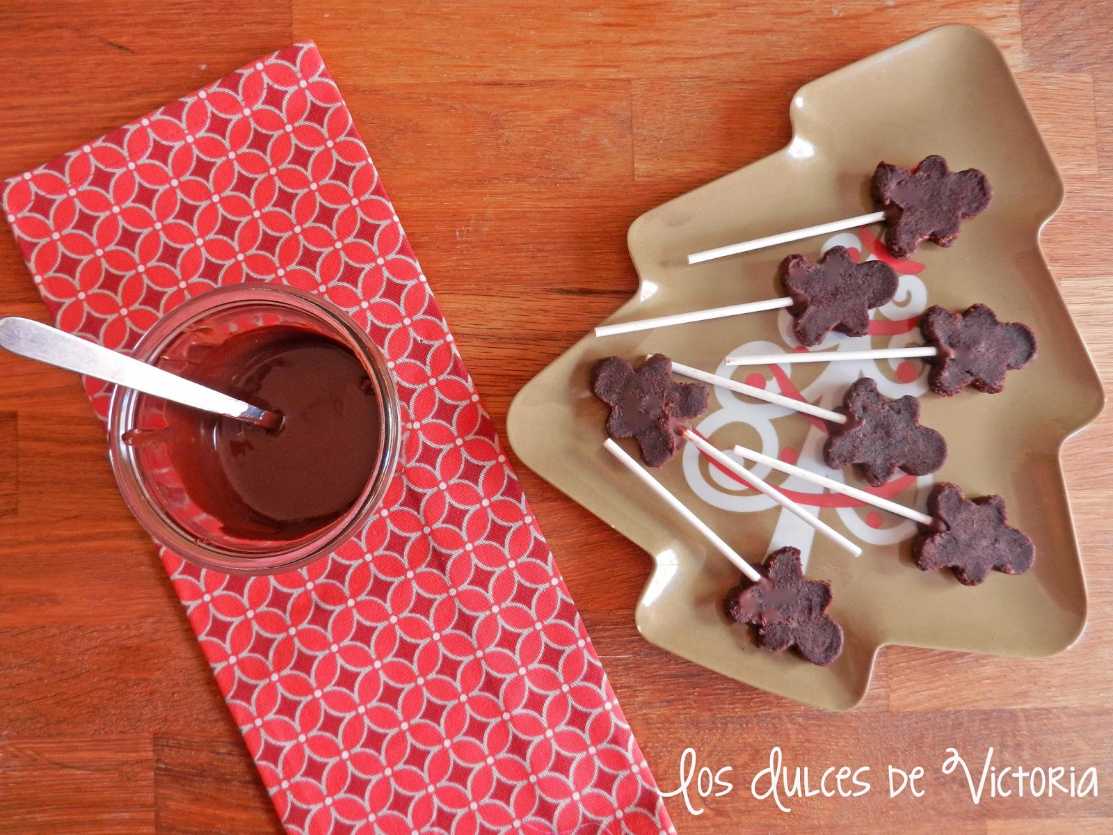 Los Dulces de Victoria: Gingerbread Men Cake Pops