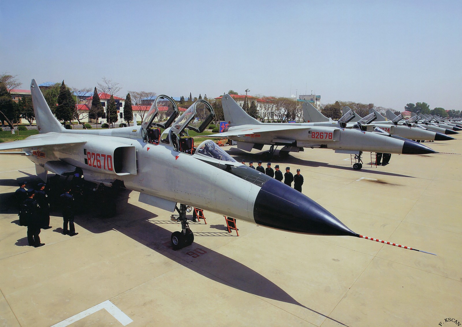 Chinese JH-7 Flying Leopard Tactical Fighter-Bomber Lineup | Chinese ...