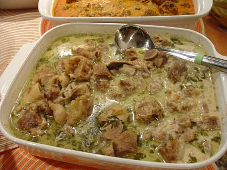 Yakhni (Mutton Prepared in Curd)