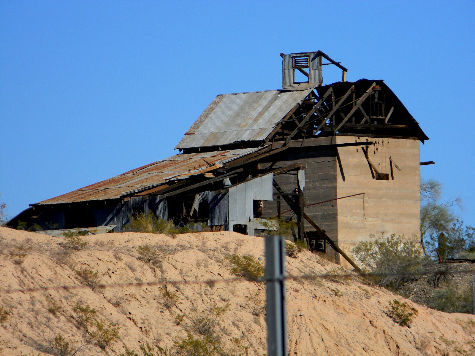 Vulture Mine: From the Outside